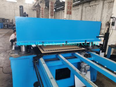 China Full Automatic Hydraulic Feeding Epe / Eva / Polyurethane / Foam Sheet Cutting Machine for sale