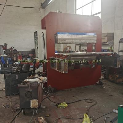 China Full Specification Frame Manual Mold Moving Vulcanizing Machine PLC Control 400T for sale