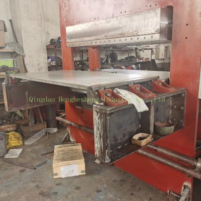 China Full Specification Frame Manual Mold Moving Vulcanizing Machine PLC Control 400T for sale