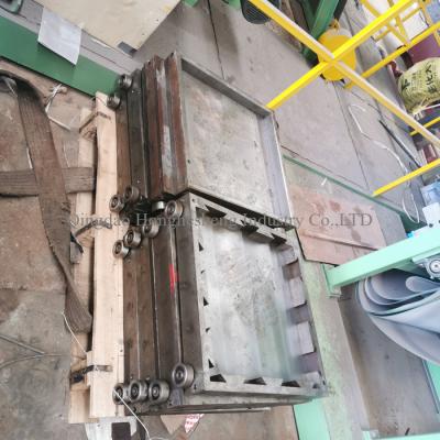Cina Attrezzatura di vulcanizzazione di gomma 1100*1100mm 12kW del campo da giuoco all'aperto in vendita