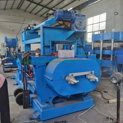 China Máquina aberta de borracha sintética 50HRC 60HRC do moinho de mistura com o redutor duplo da saída à venda