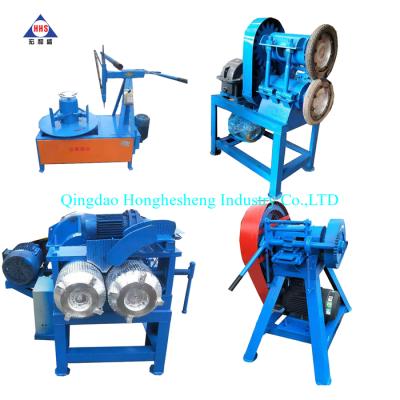 China Tire Cutting Machine Scrap Tire Recycling Machine To Make Rubber Powder for sale