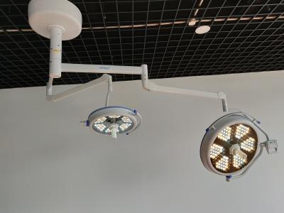 Cina La conduttura/satellite ha condotto la lampada della sala operatoria Shadowless per il multi ambulatorio di scopo in vendita