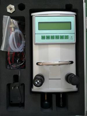 China Calibrador portátil da pressão do calibre de pressão de Digitas da elevada precisão à venda