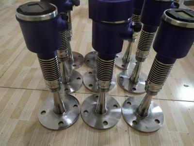 Cina Misuratore del livello dell'acqua Trasmettitore di onde guidato Radar LCD Sensore del livello dei liquidi pericolosi in vendita