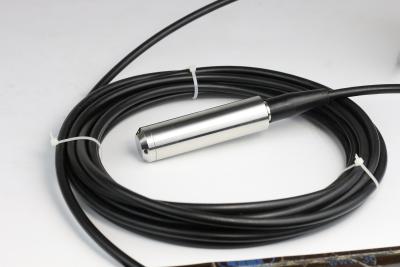 중국 316L 스테인리스 스틸 산업용 고정밀도(±0.5%) 잠수형 레벨 센서, 안정적인 석유 & 가스 및 제약 공정 제어용 판매용