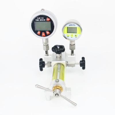 China Professional XY-2006B Hand-Operated Pressure Gauge Calibrator for Precise and Field Calibration for sale