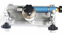China 60MPa Precision Hydraulic Pressure Gauges Calibration Machine for sale