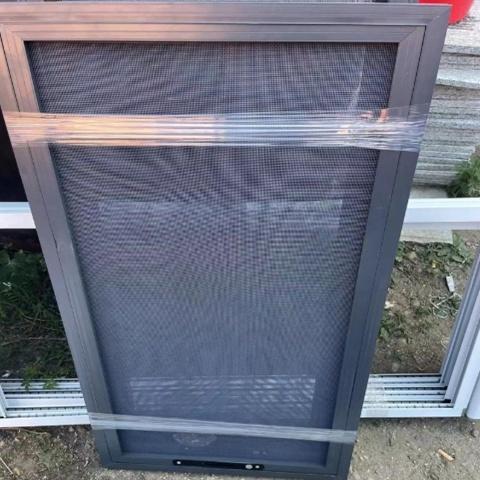 Quality 18x14 Mesh Fiberglass Window Screen Roll Retractable Fly Screen for sale