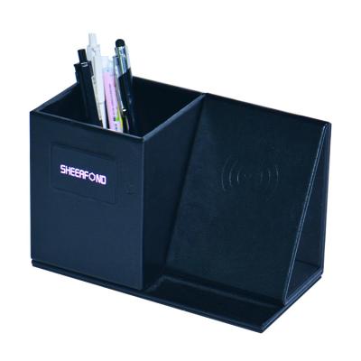 Cina Creative Wireless Charging Desktop Pen Holder Multipurpose Leather Office in vendita