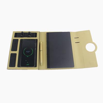 Cina A5 PU Phone Charger Notebook , Multi Function 8000mAh Notepad With Power Bank in vendita