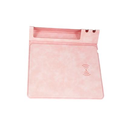 Cina Customised High Quality Fast Charging Multifunction Foldable Pu Leather Wireless Charging Mouse Pad in vendita