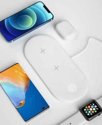 China Ultra dünner Vielzweck-drahtloser Ladegerät-Leichtgewichtler 3 mit 7,5 W in 1 zu verkaufen