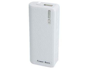 Cina La Banca bianca 4000mAh/Banca mobile di potere delle cellule di Samsung 18650 di potere del caricatore in vendita