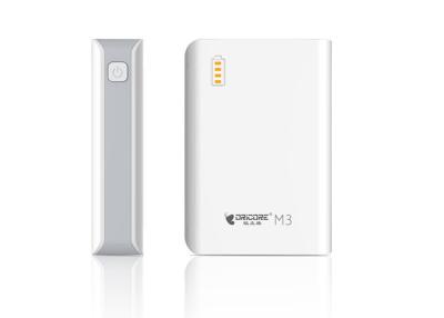 Cina portatile del caricatore della Banca di potere di 2A 7800mAh 18650 con la carta di credito di piena capacità in vendita