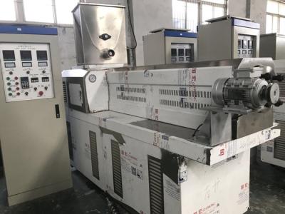 Cina Automazione della macchina dell'espulsore dell'alimento per animali domestici di SUS 500kg/H in vendita