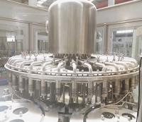 China Manufacturing Plant Auto Liquid Filling Machine 2000BPH Capacity for sale