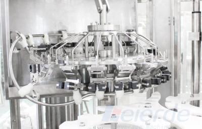 中国 ロータリータイプ オート液体詰め機 飲料詰め機 1800 KG 販売のため