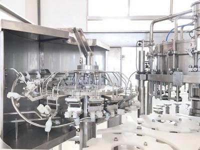 Cina Macchine di riempimento di bevande gassate di piccole dimensioni SS304 ISO9001 in vendita