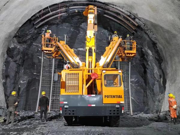 Quality Max Operating Height 12m Arch Installation Machine With 125Kw / 2200rpm Diesel Engine for sale