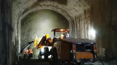 China Hochlastkapazitäts-Bogen-Einbaugurt KGJ312 - 1500 kg Last, 12 m Höhe zu verkaufen