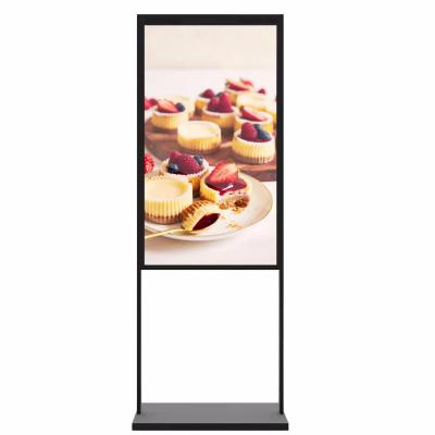 China 2000-3000 Nits Brightness Window Advertising Display With 4K Wifi for sale