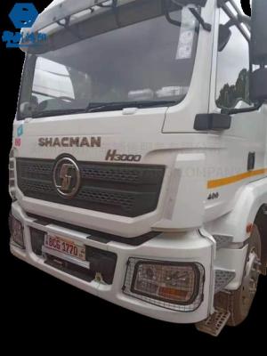 中国 耐久的で信頼性の高い Shacman H3000 トラクターヘッド 4X2 トラクタートレーラーを引く 販売のため