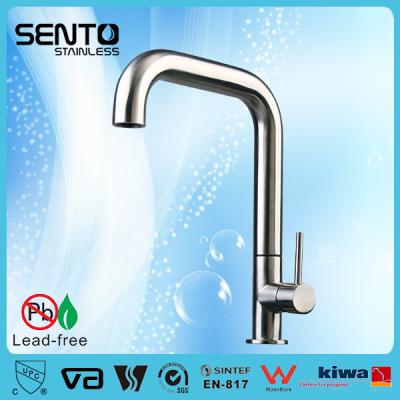 China nuevo mezclador del grifo de la cocina del acero inoxidable del diseño del fasion 2016 en venta