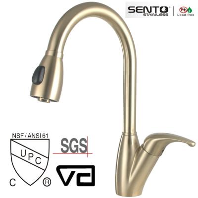 China Grifo de la cocina del cupc del color del oro con PVD en venta