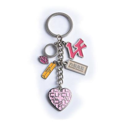 Cina Keychain su ordinazione della pubblicità del metallo dell'OEM con il pendente elegante in vendita