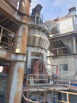 China Leistungsfähige Energieeinsparung vertikale Rollen-Schleifmühle-Maschine für Bentonit-Kalkstein-Baryt-Kalzit zu verkaufen
