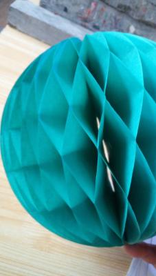 China Christmas Decoration as Foldable Tissue Paper Honeycomb Balls for sale