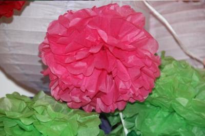 China Wedding Decoration Crafts Party Home Supplies Car Decorative Tissue Paper Pom poms pompom for sale
