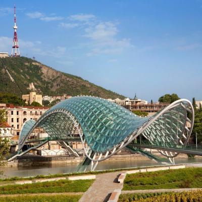 China Customized Artistic Stainless Steel Shade Structure for High-End Real Estate & Architecture for sale