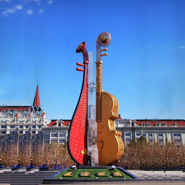 Quality Luminous Stainless Steel Cello Sculpture Motif LED Lights Hand Forged Rated for Landscape Architectural Plaza Landmarks for sale