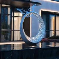 Quality Polished Stainless Steel Circle Monument Grand Statement Piece For Hotel Atriums for sale