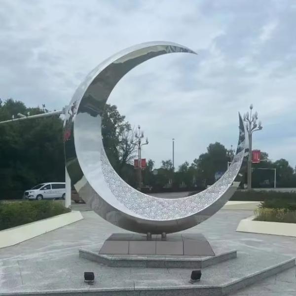 Quality Contemporary Fountain Sculpture Designed to Complement Urban Architecture and Landscape Design Providing Artistic Water Features for sale