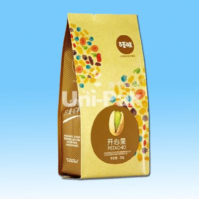 China Kraft Paper Resealable Stand Up Pouch Snack Food Packaging Bags With Zip Lock for sale