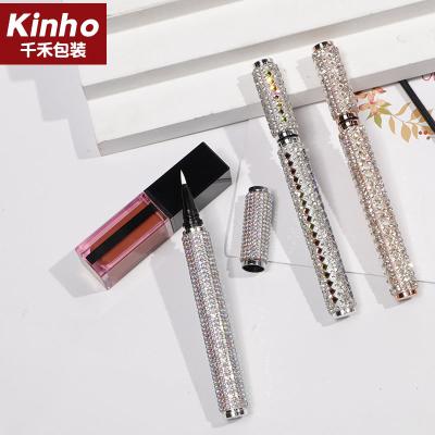 Cina Penna per eyeliner autoadesiva magica Rivestimento UV ABS Matite per eyeliner vuote Contenitore vuoto per mascara a testa singola in vendita