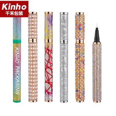 Cina Penna per eyeliner autoadesiva magica Rivestimento UV ABS Matite per eyeliner vuote Contenitore vuoto per mascara a testa singola in vendita