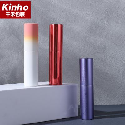 Cina 8ml 10ml Spruzzatore di profumo in alluminio Twist Up Flacone di vetro Fiale di profumo vuote ricaricabili in vendita