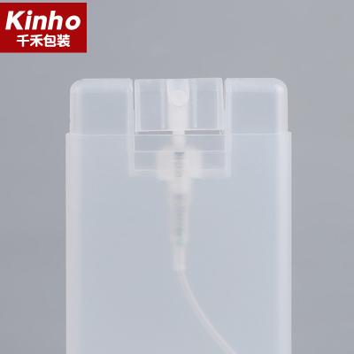 Cina Spray disinfettante per le mani a forma di carta di credito tascabile da 20 ml con cappuccio in vendita
