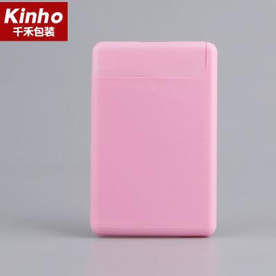 Cina Bottiglie di profumo vuote da viaggio Disinfettante per le mani a forma di carta con tappo a slittamento da 20 ml in vendita