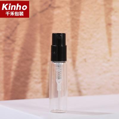 Cina 2ml 3ml Piccole bottiglie di profumo vuote Mini atomizzatore Fiale di profumo Spruzzatore di vetro in vendita