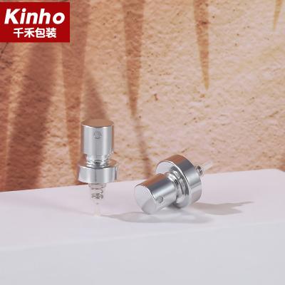 Cina 13 / 15 / 18 / 20mm Small Aluminum Perfume Spray Pump Hand Liquid Fine Mist Sprayer in vendita
