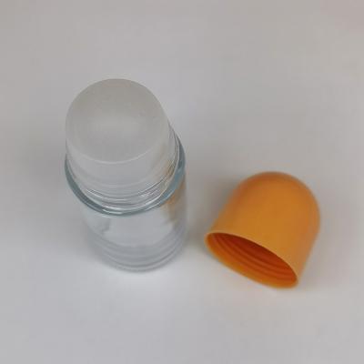 Cina Empty Clear Deodorant Stick Container Thick Glass Roller Ball Essential Oil Bottle 50ml in vendita