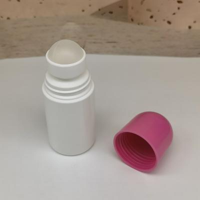 Cina PE Plastic Deodorant Stick Container 50ml Roller Ball Bottles With Arc Top Lid in vendita