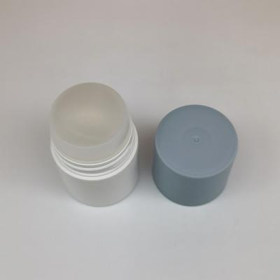 Cina White PP Plastic Deodorant Stick Container 50ml Flat Top Lid Roll On Bottle in vendita