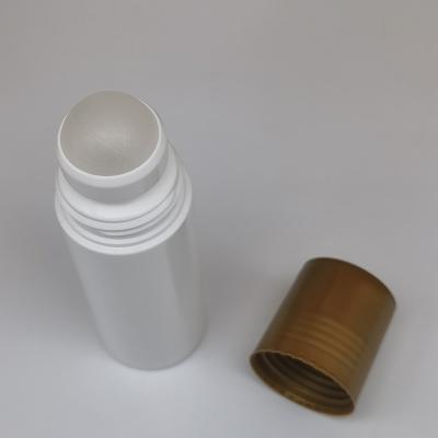 Cina 90ml Essential Oil Roll On Bottle Deodorant PE Plastic Bottle Roller Ball With Flat Top Lid in vendita
