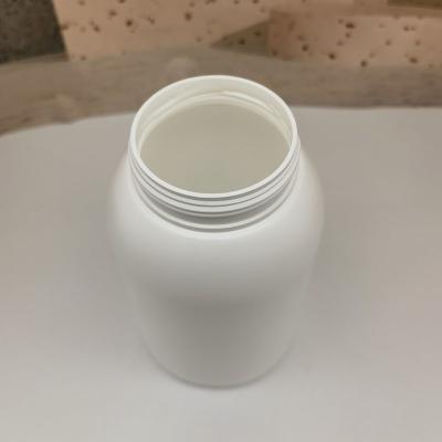 Cina 600ml Boston Cylinder Plastic HDPE Foam Pump Bottle For 3cc 58mm Foam Pump in vendita